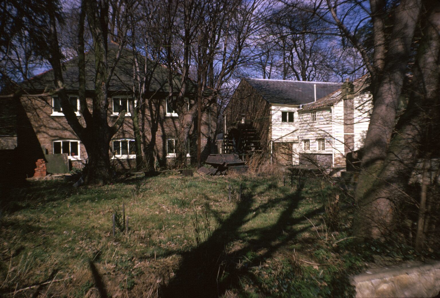 mhs-wjr-84-17 Morden Hall The Snuff Mills 05-70 – MERTON HISTORICAL SOCIETY